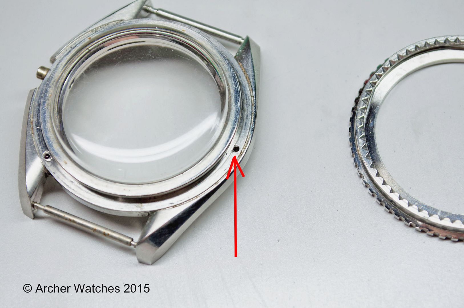 How does the retainer of the bezel of an Omega 166.024 (the part ...