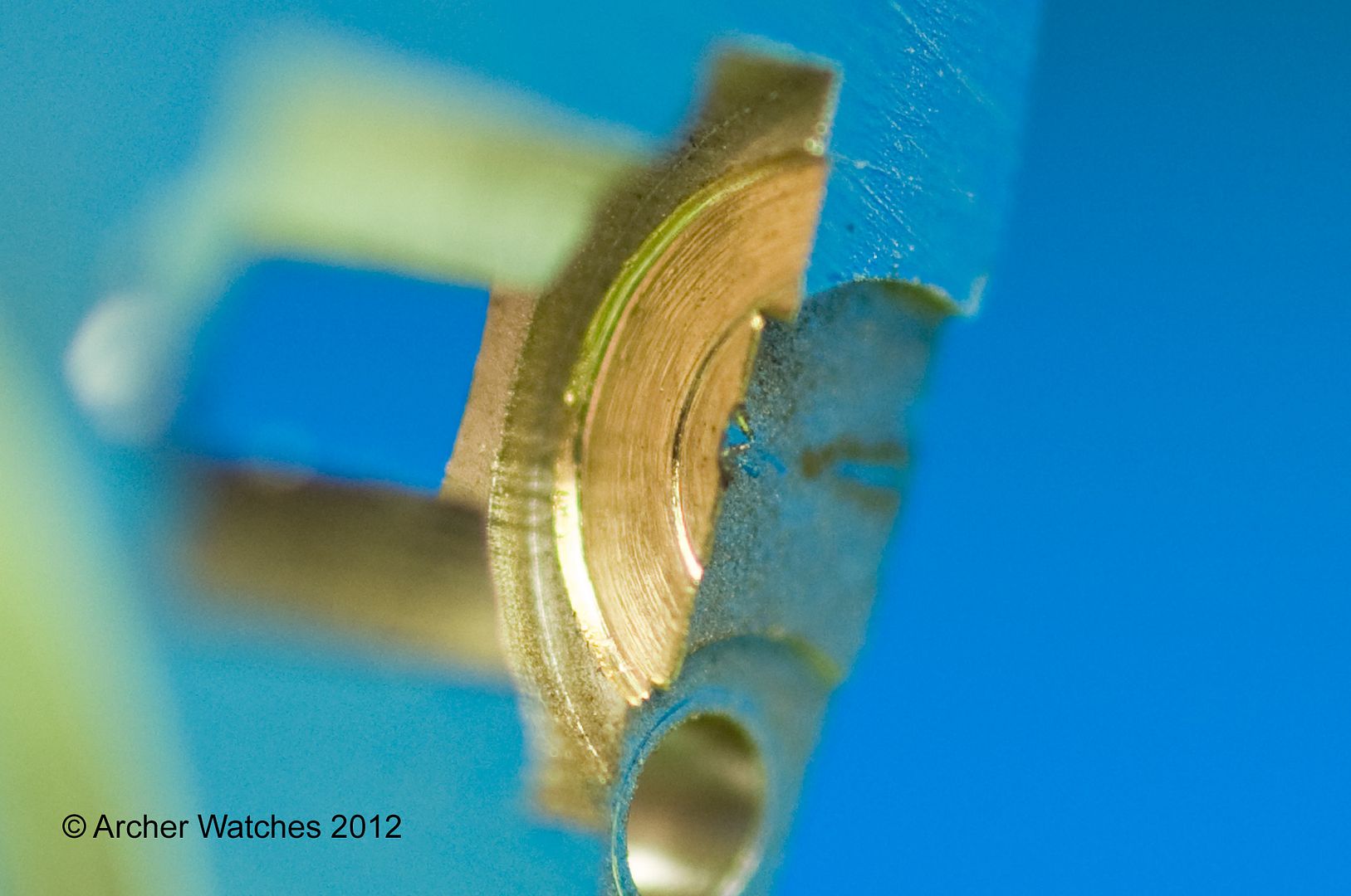 A gap between sliding pinion and winding pinion | WatchUSeek Watch Forums