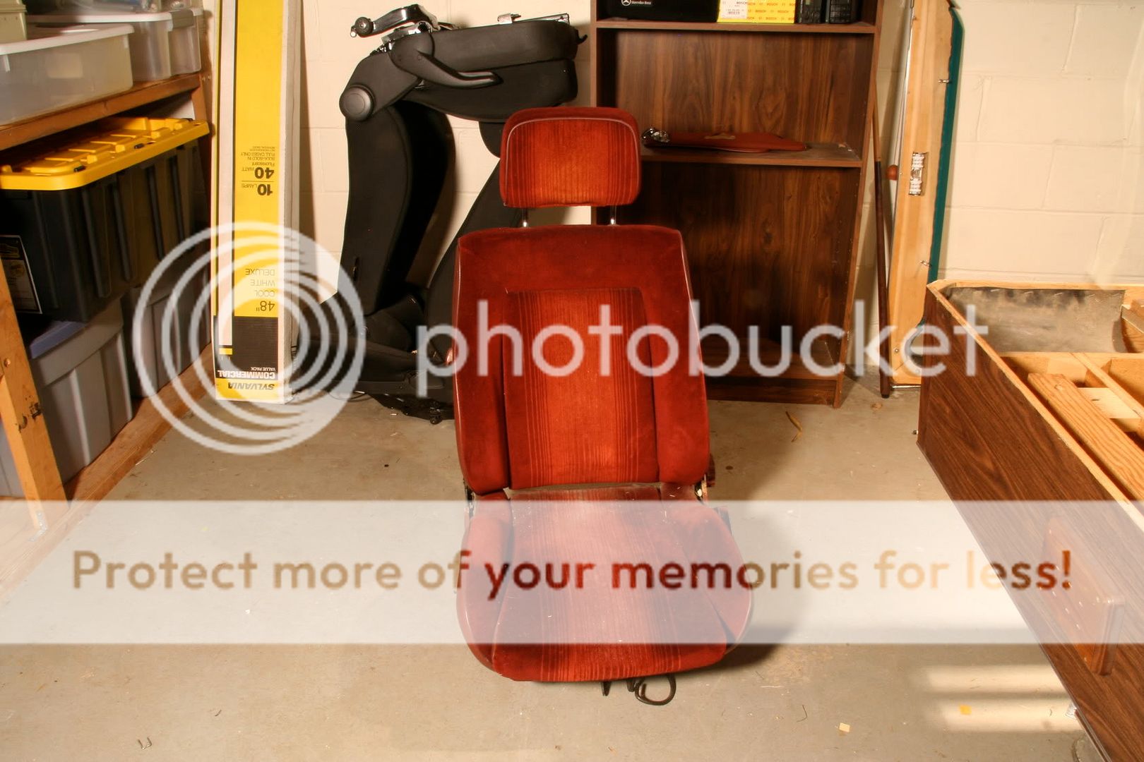 1984 GTI Passenger side seat red | VW Vortex - Volkswagen Forum