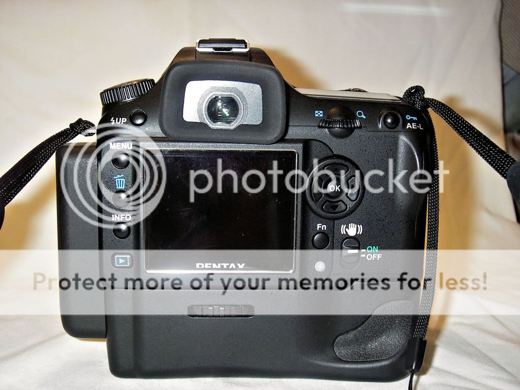 Dicain Vertical Shutter Grip Review: Pentax SLR Talk Forum: Digital ...