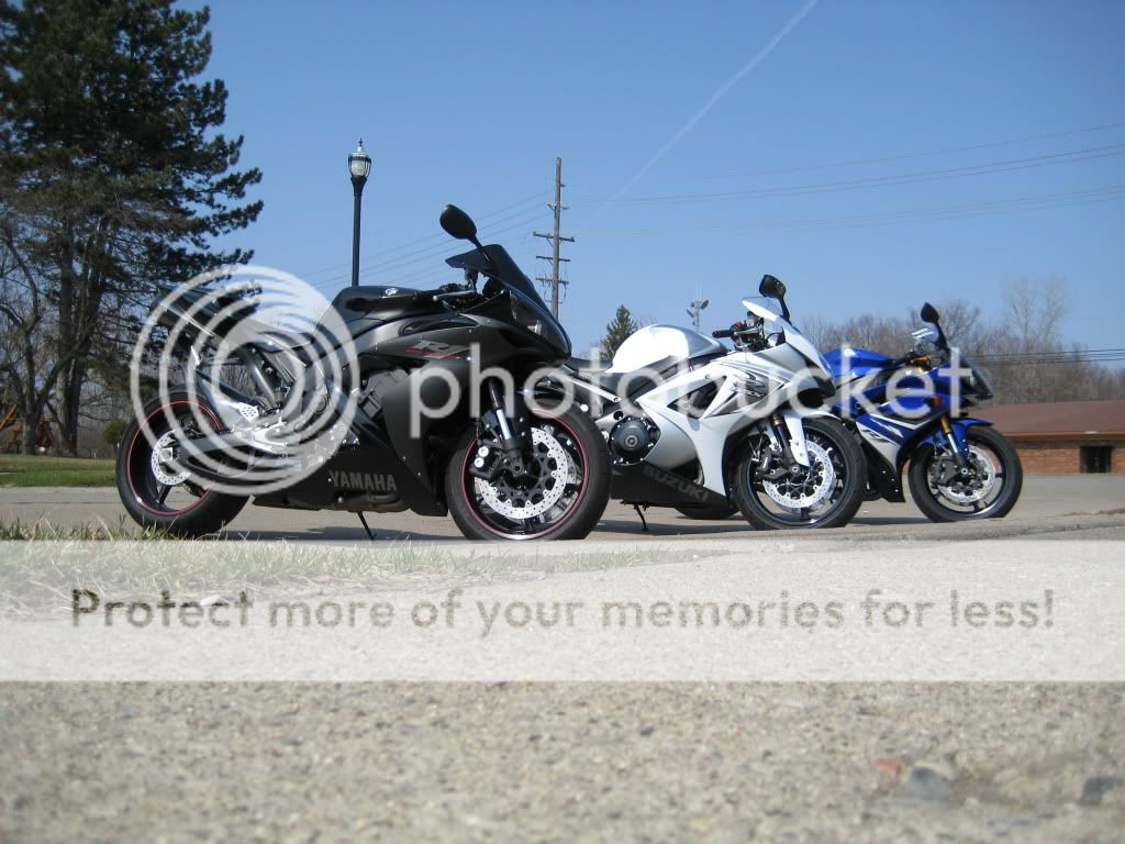 new r1 raven | Yamaha R1 Forum: YZF-R1 Forums